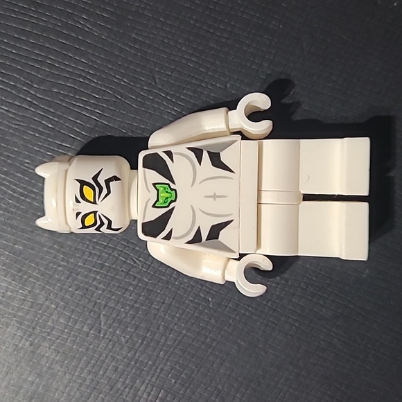 Lego | Toys | Lego White Tiger Minifigure | Poshmark